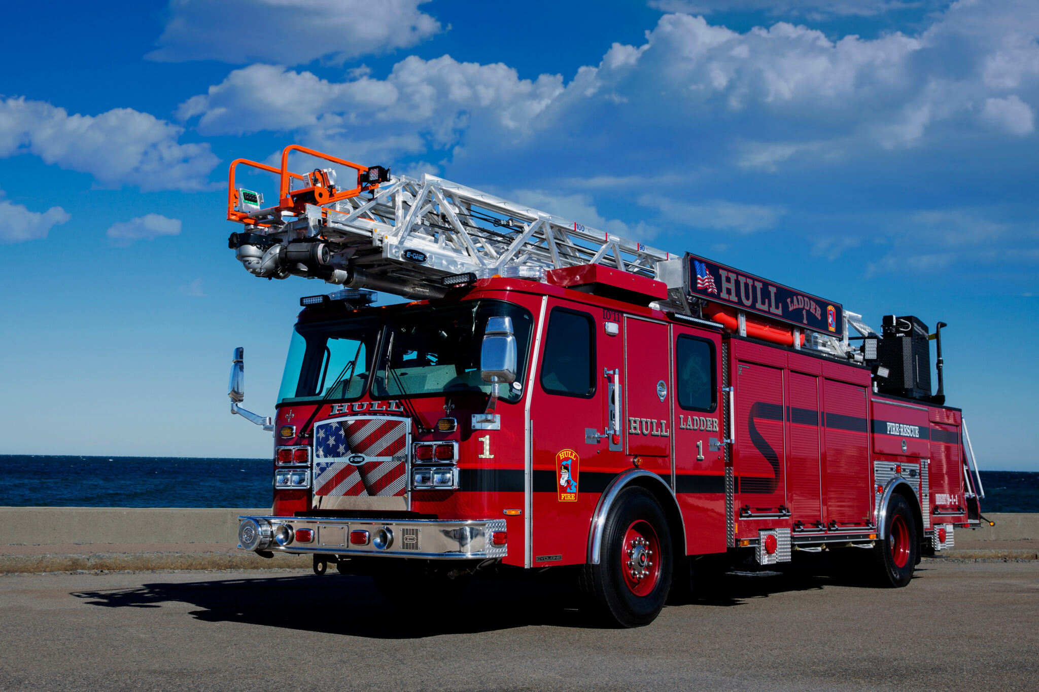 Hull, MA – E-One Ladder