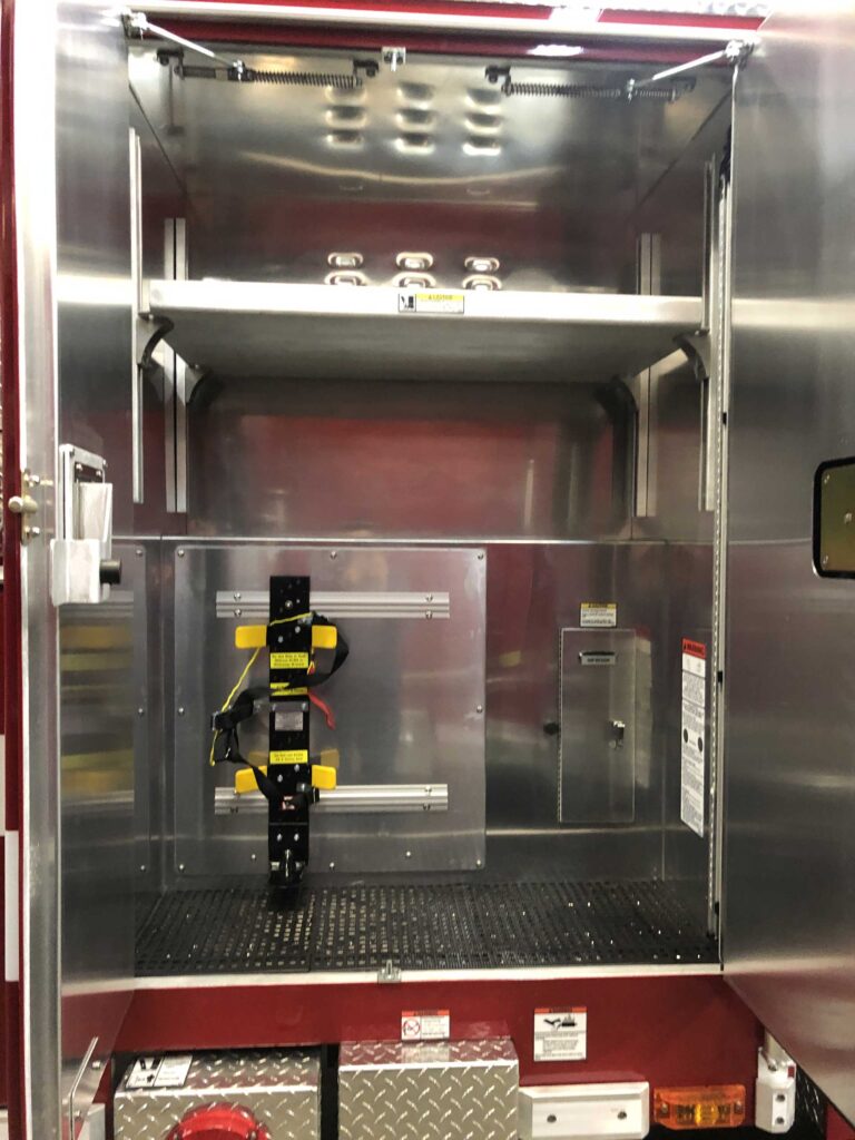 Boston, MA – (2) E-One 100' Ladders