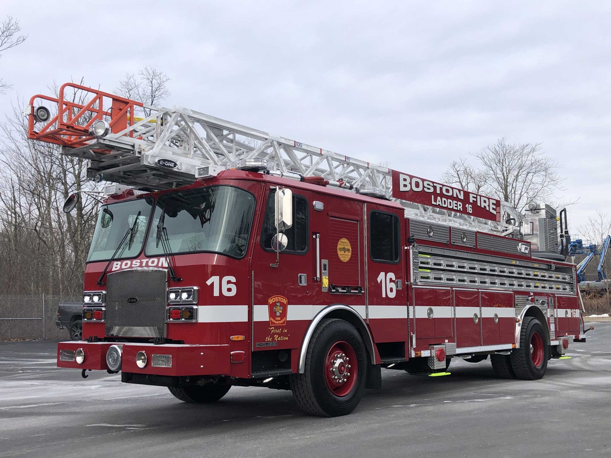 Boston, MA – (2) E-One 100' Ladders