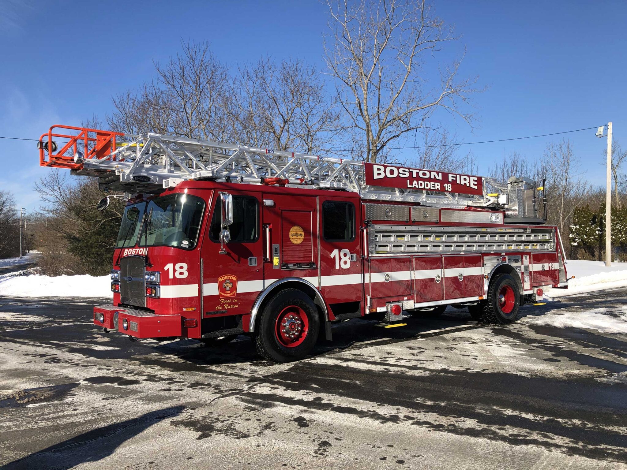 Boston, MA – (2) E-One 100' Ladders