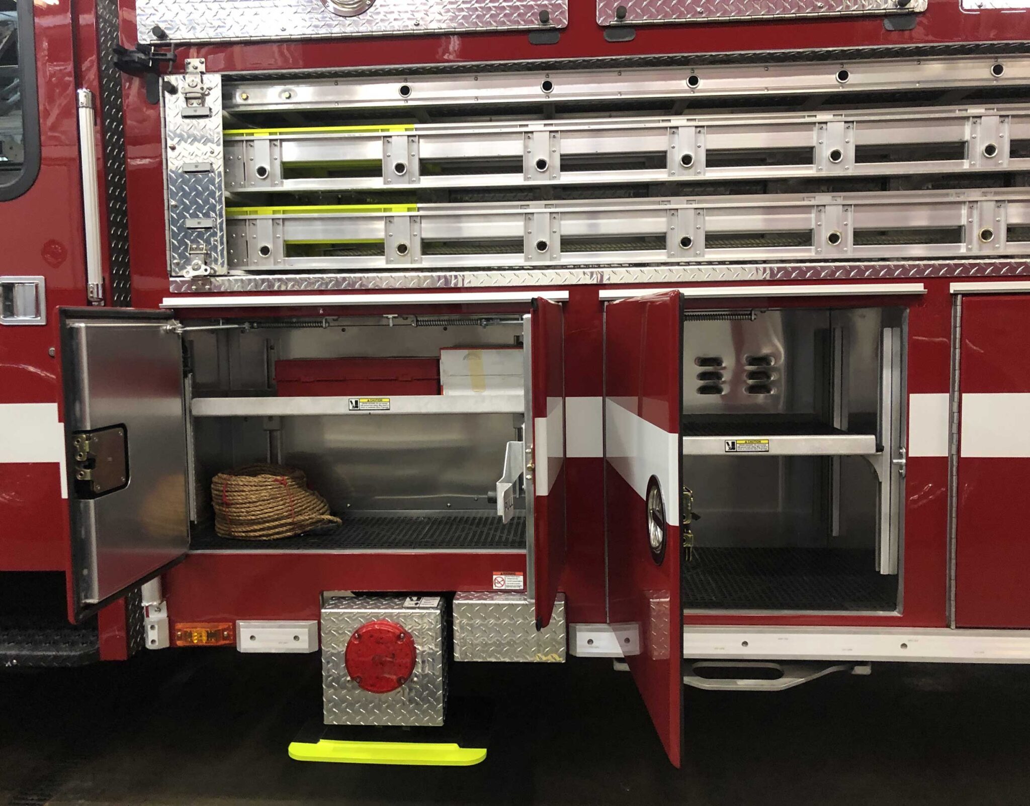 Boston, MA – (4th) E-One 100′ Ladder
