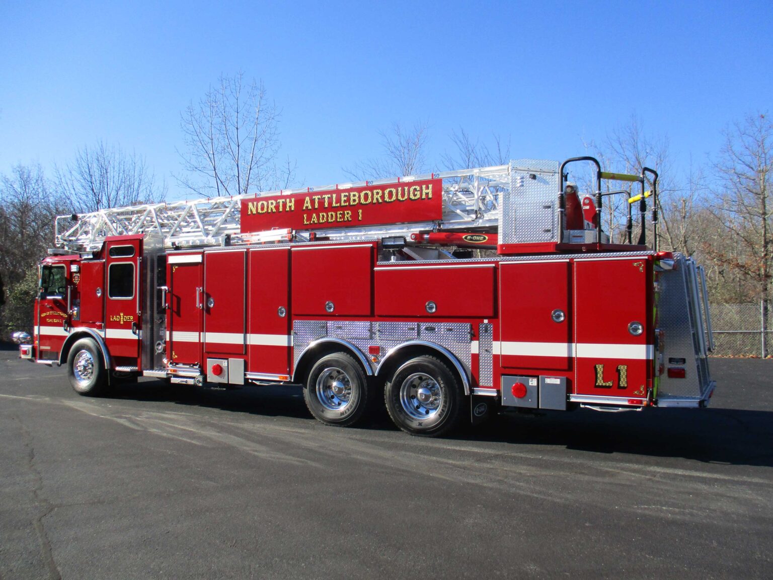 North Attleboro, MA – E-One HR100 Ladder