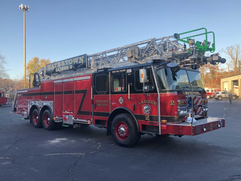 Watertown, MA – E-One HR100 Ladder