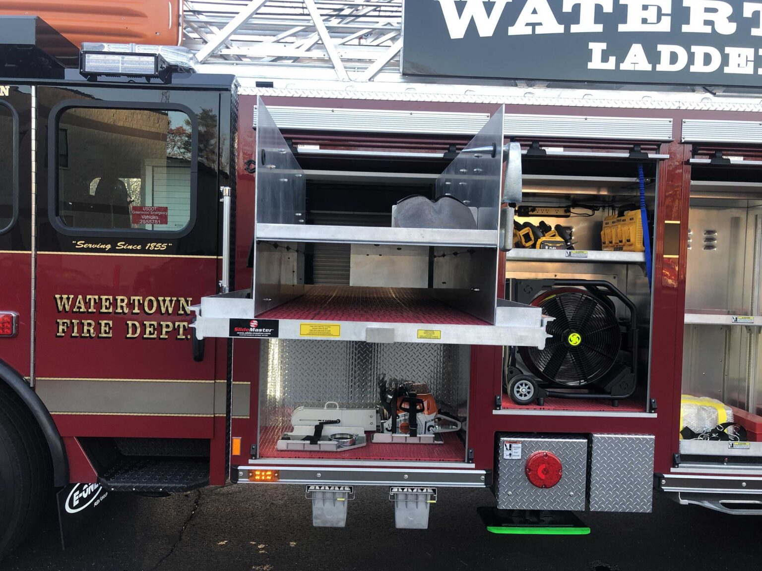 Watertown, MA – E-One HR100 Ladder – Greenwood Emergency Vehicles, LLC