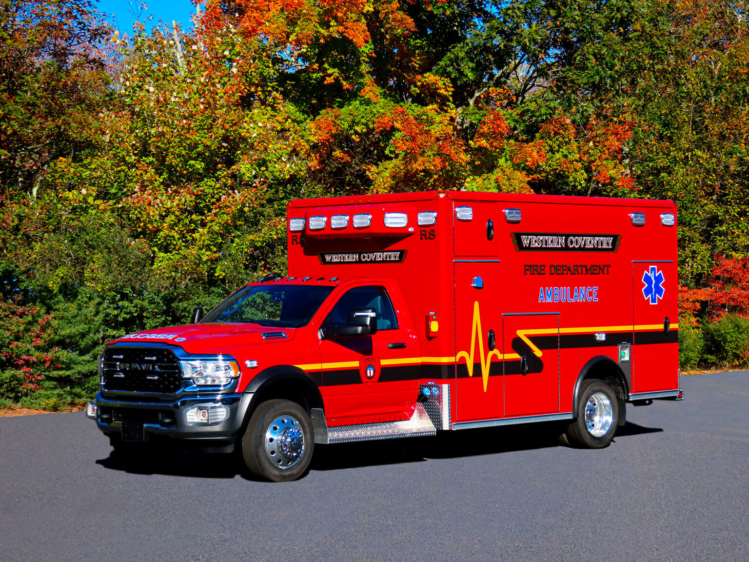 Western Coventry, RI – Wheeled Coach / Dodge 5500 Type I Ambulance