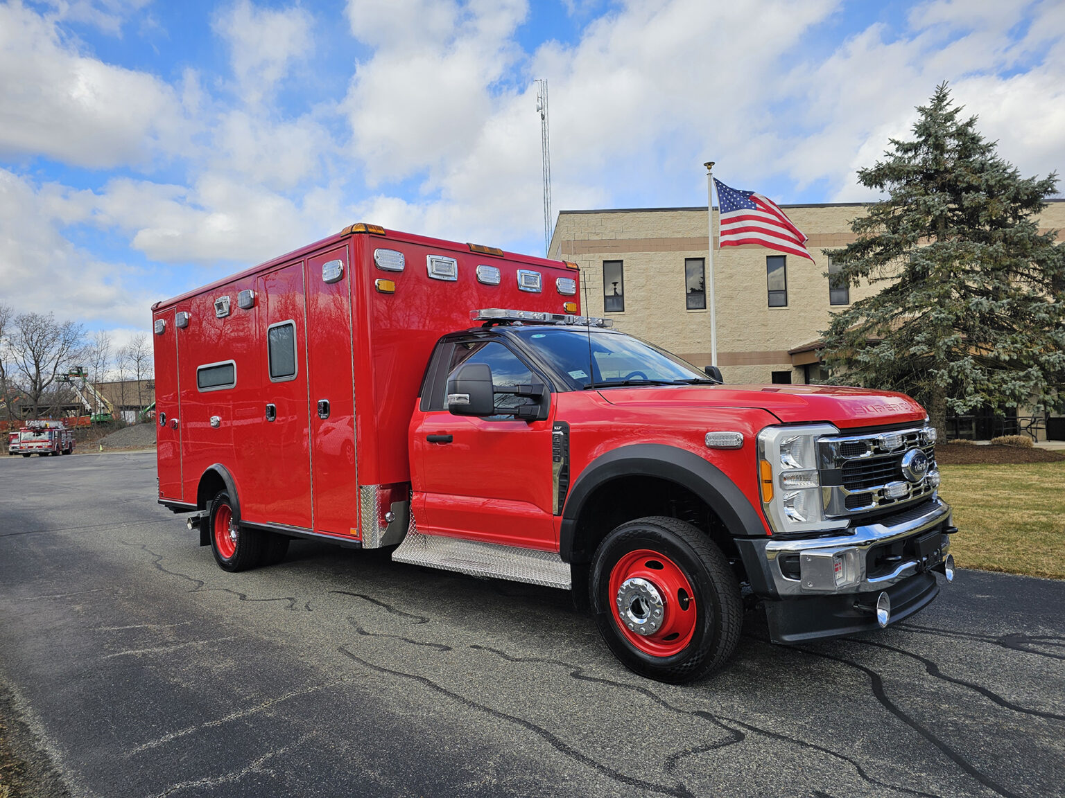 Reading, MA – Horton / Ford F550 Type I Ambulance