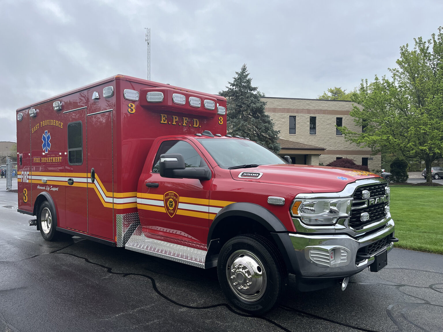 East Providence, RI – Wheeled Coach / Dodge Ram 5500 Ambulance